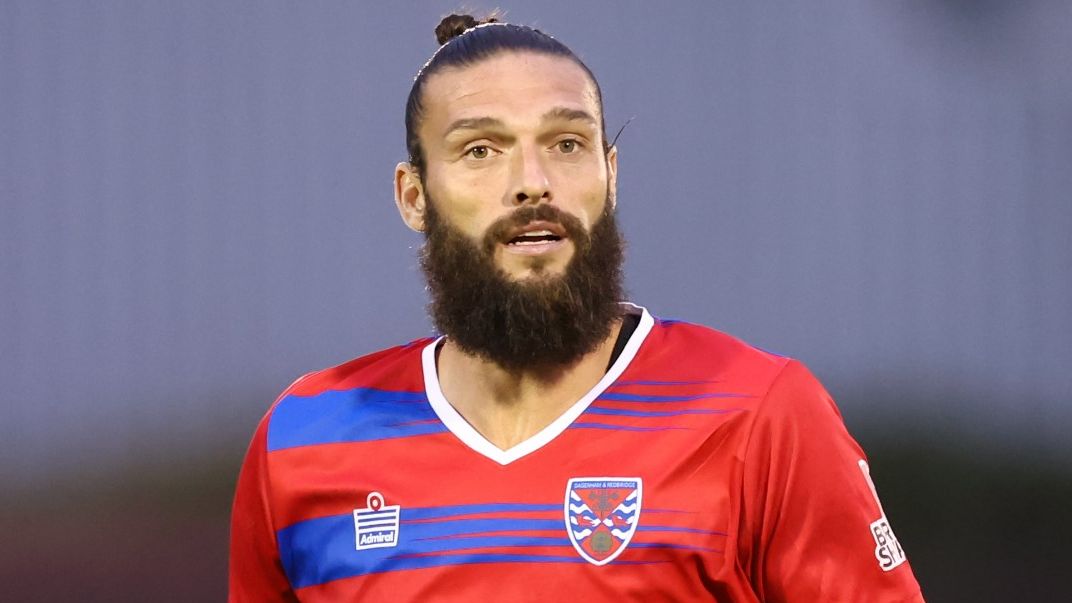 Andy Carroll's nightmare debut! Ex-Liverpool striker SENT OFF on full Dagenham & Redbridge bow ...